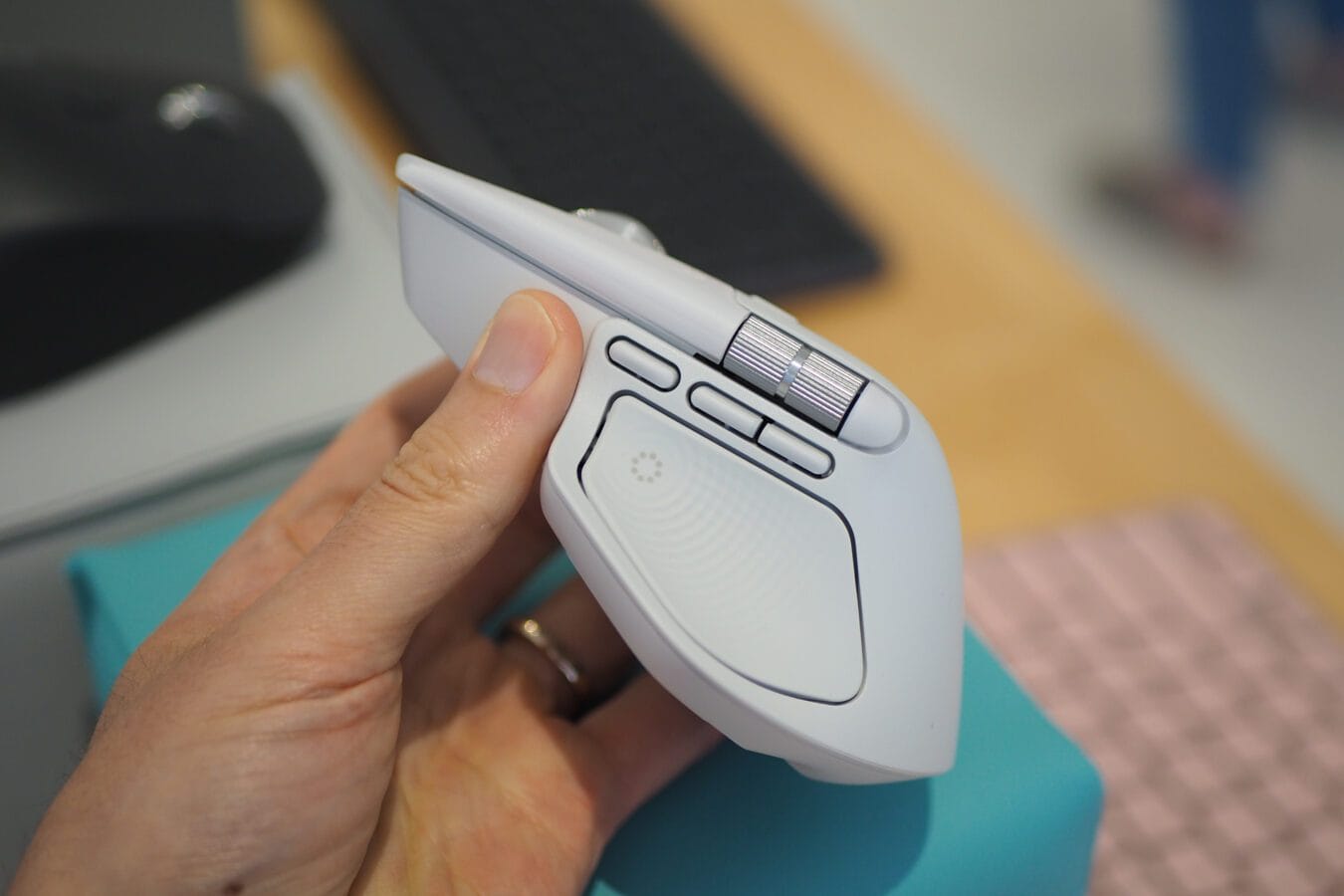 Logitech S Mx Master 4 Adds Haptic - Logitech’s MX Master 4