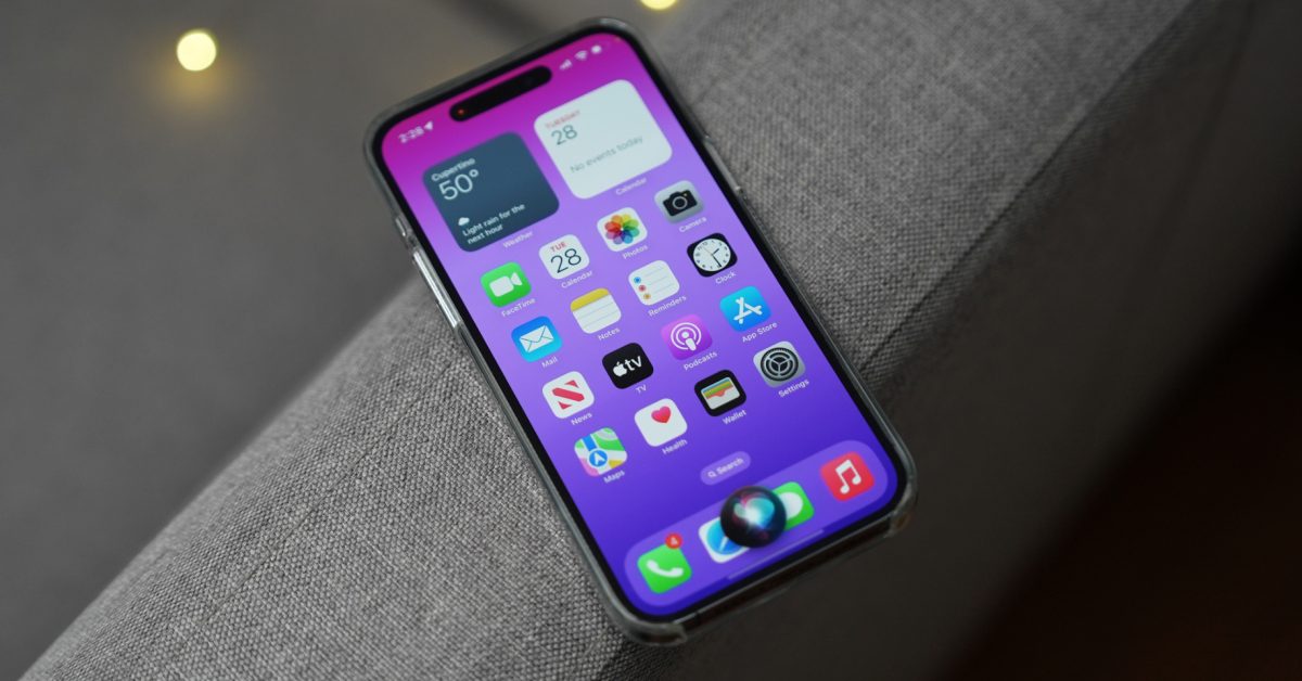 IPhone Users Begin To Receive Payouts From $95 Million Siri